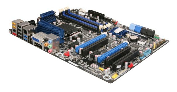 HWzone - סלוגן נולד SSD - והזוכה הוא…